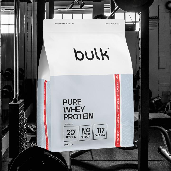 Bulk Pure Whey Protein (900 g, Strawberry) - buy at Galaxus