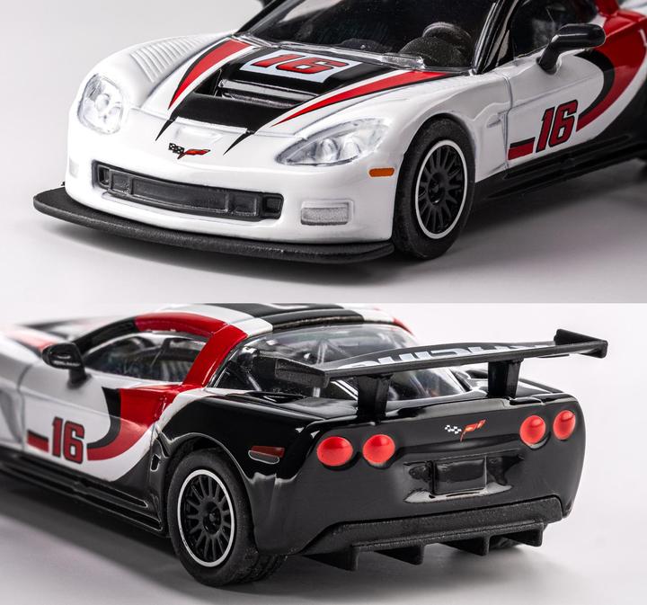 Majorette Collection 2005 Chevrolet Corvette C6 R - buy at Digitec
