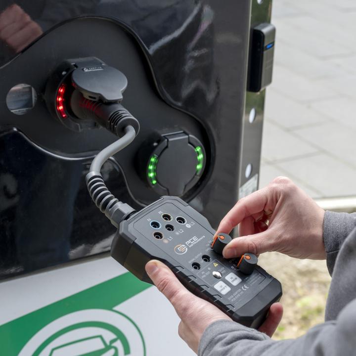 PCE Instruments eMobility Installationsprüfgerät - kaufen bei Digitec
