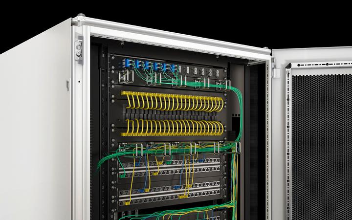 Rittal Colocation Rack 47 HE - kaufen bei Galaxus