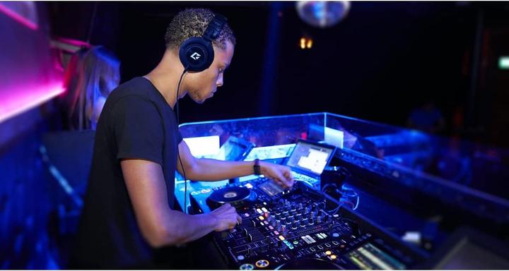 Ckmova MES10 Studio grade closed headphones - buy at Galaxus