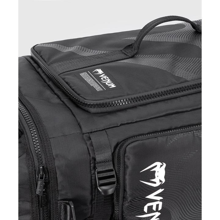 Venum Shockwave Sporttasche 48l - kaufen bei Digitec