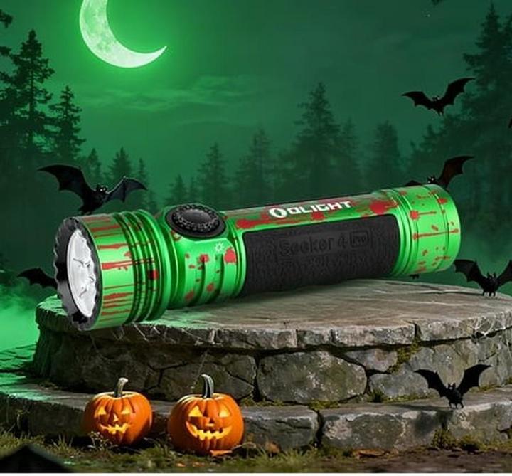 Olight Seeker 4 Pro LED-Taschenlampe - kaufen bei Digitec