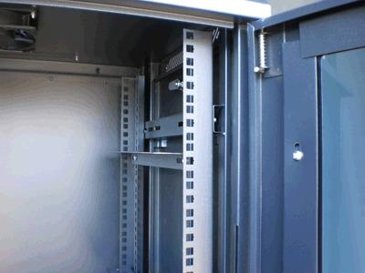 Datacom 19" rozvadÄ›Ä 9U/450 mm (sklo) ÄernÃ½ - kaufen bei Galaxus