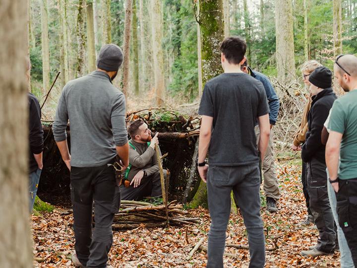 Smartbox Corso di sopravvivenza di 4 ore per 1 persona nei cantoni di ...