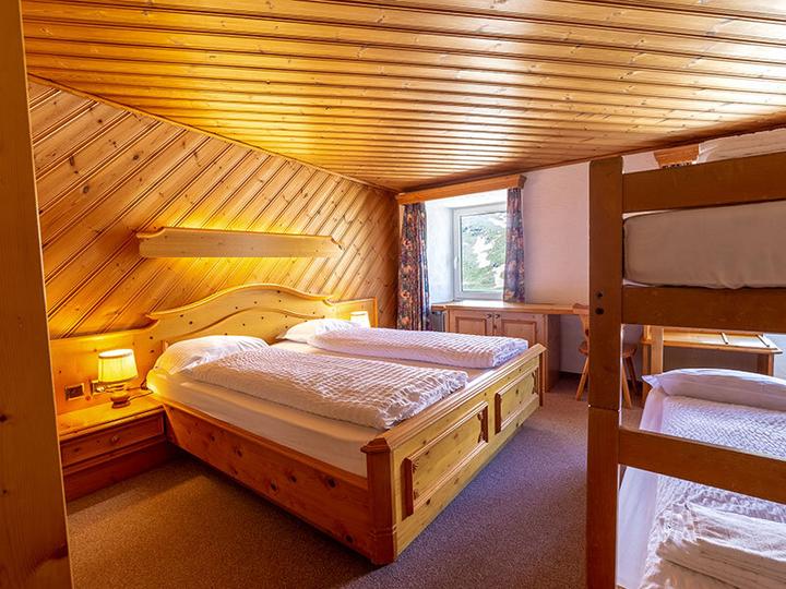 Smartbox 2 notti con lezione di sci personale nel Cantone dei Grigioni ...