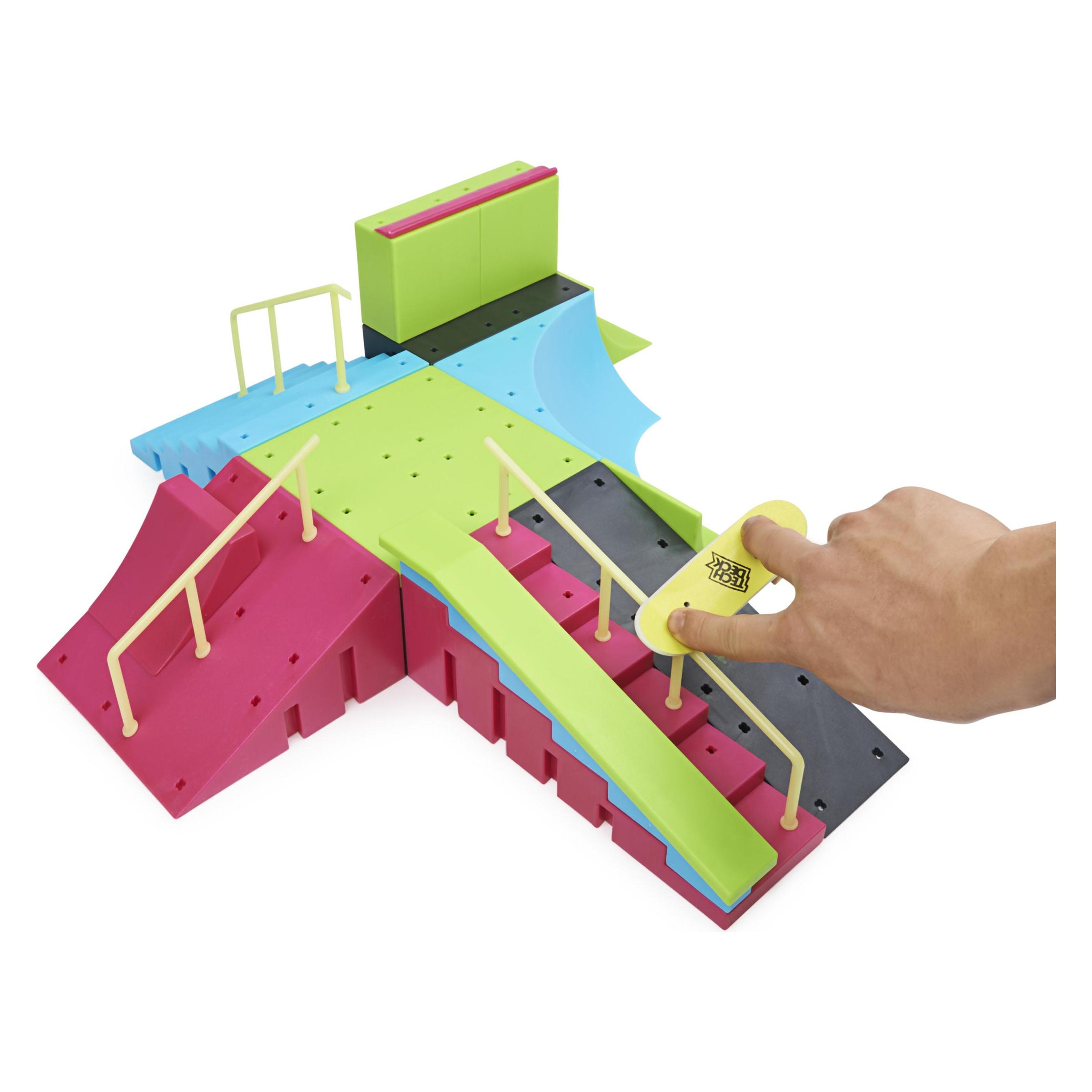 Tech Deck Neon Mega Ramp - buy at Galaxus