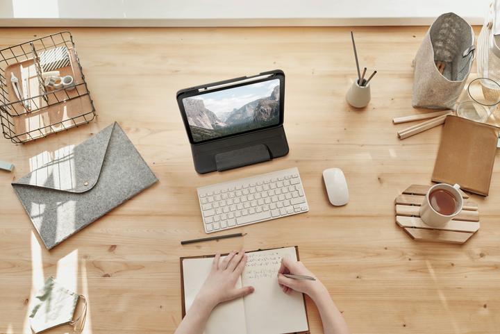 Laut Prestige Folio MG (iPad Pro 11 2024 (M4)) - kaufen bei Digitec