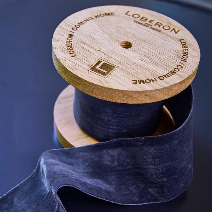 Loberon Samtband Phaedra dunkelblau - kaufen bei Digitec