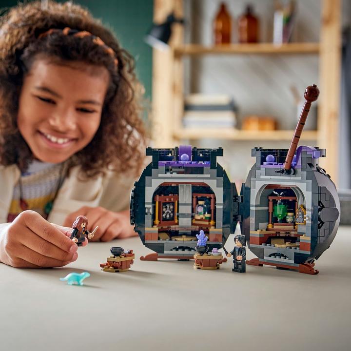 LEGO Kessel: Geheimes Klassenzimmer für Zaubertränke - buy at Galaxus
