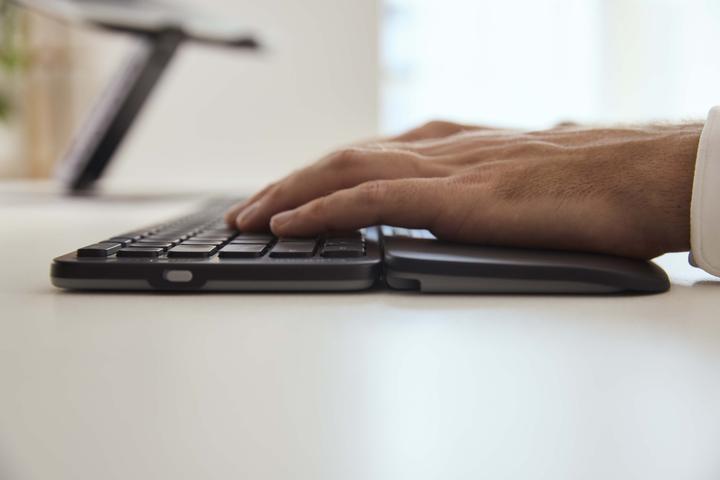 Contour Tastiera Wireless Completa Layout US QWERTY - Digitec