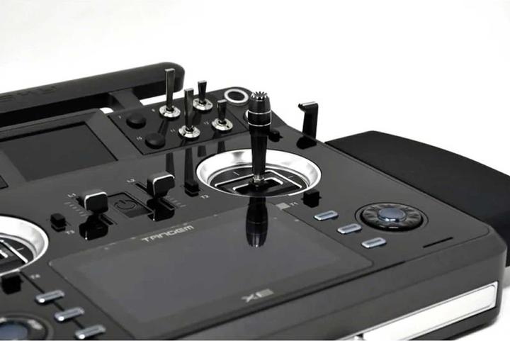 FrSky TANDEM XE EU/LBT Glossy black panel Senderset 2,4Ghz Akku ...