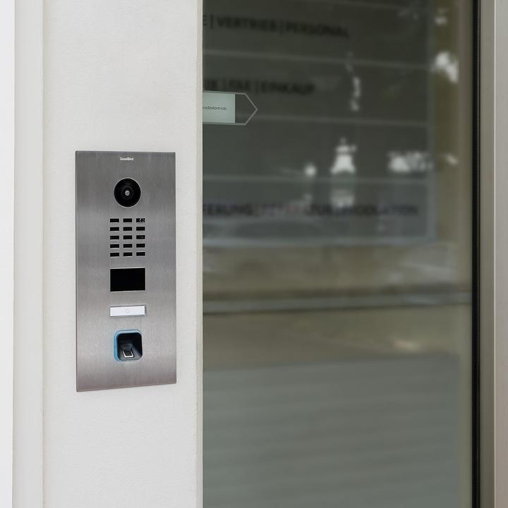 Ekey D2101V Intercom with Fingerprint Scanner - buy at Galaxus