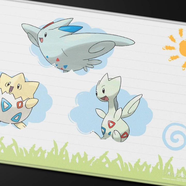 Ultra Pro Pokémon - Togepi Evolutions Stitched Play Mat - Galaxus