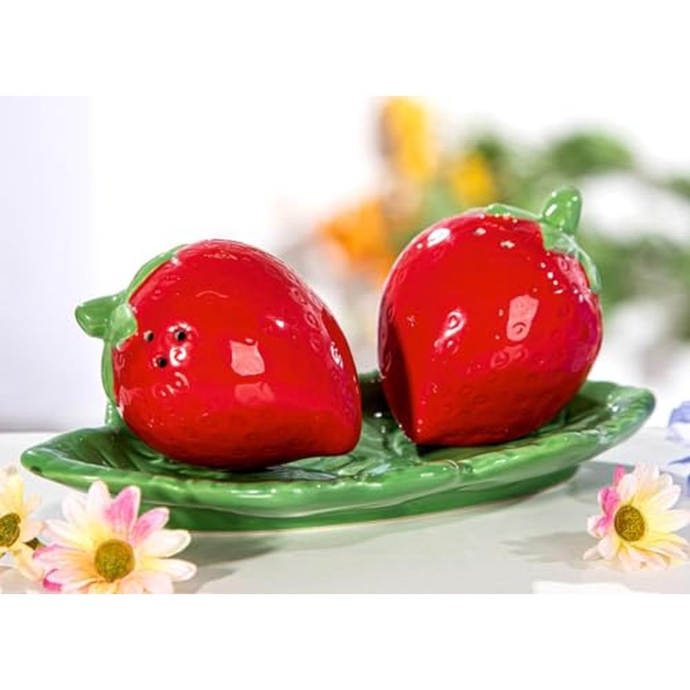 Diverse Set von 4 Erdbeer Salz- und Pfefferstreuern - Galaxus