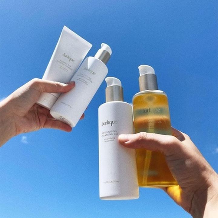 Jurlique Revitalising Cleansing Gel With Purifying Peppermint - Galaxus