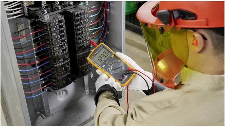 Beha Amprobe 15B+/EUR Digital Multimeter ** 6101376 - Digitec